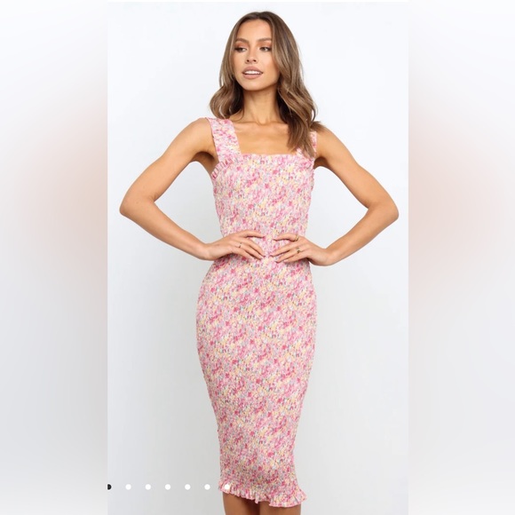 Petal & Pup | Dresses | Axara Pink Floral Dress | Poshmark